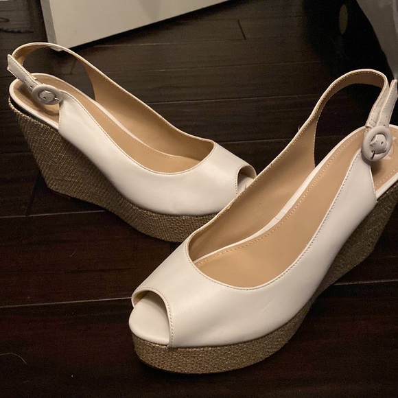 Guess | Shoes | Nwt Guess Hardy White Peeptoe Wedges Heels | Poshmark